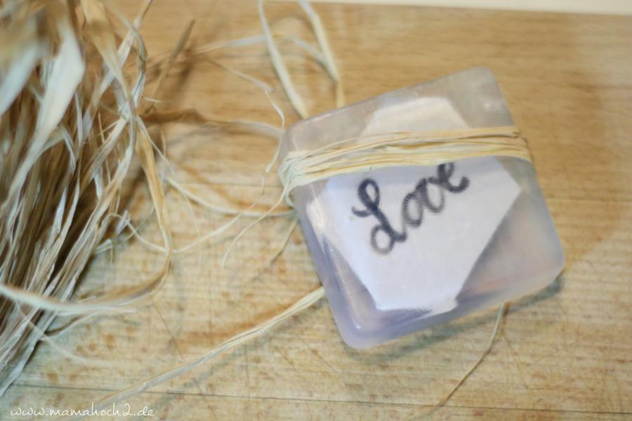 Anleitung: Seife selber machen mit Kindern inkl. Rezept ⋆ Mamahoch2