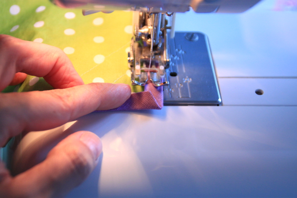 Ein Lätzchen aus dem New Basic Rockers- Nähanleitung ⋆ Mamahoch2